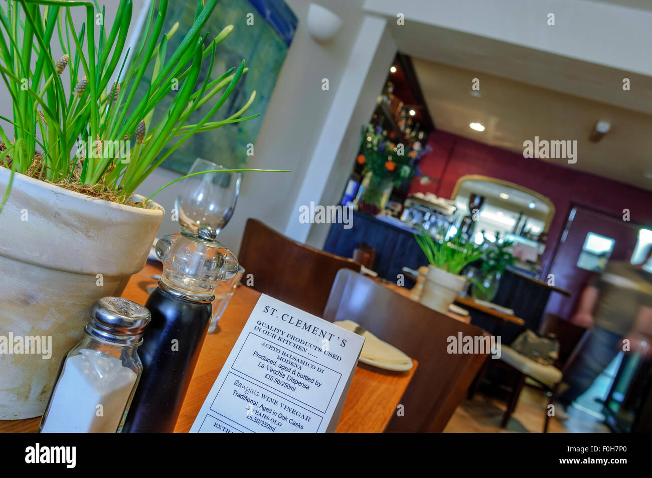 St clements restaurant hi-res stock photography and images - Alamy