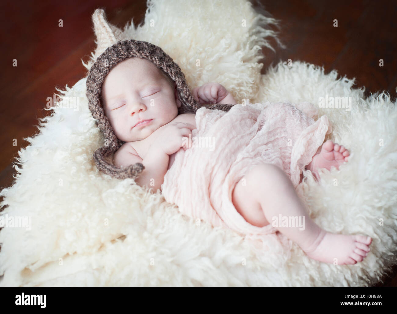 Cute newborn hi-res stock photography and images - Alamy