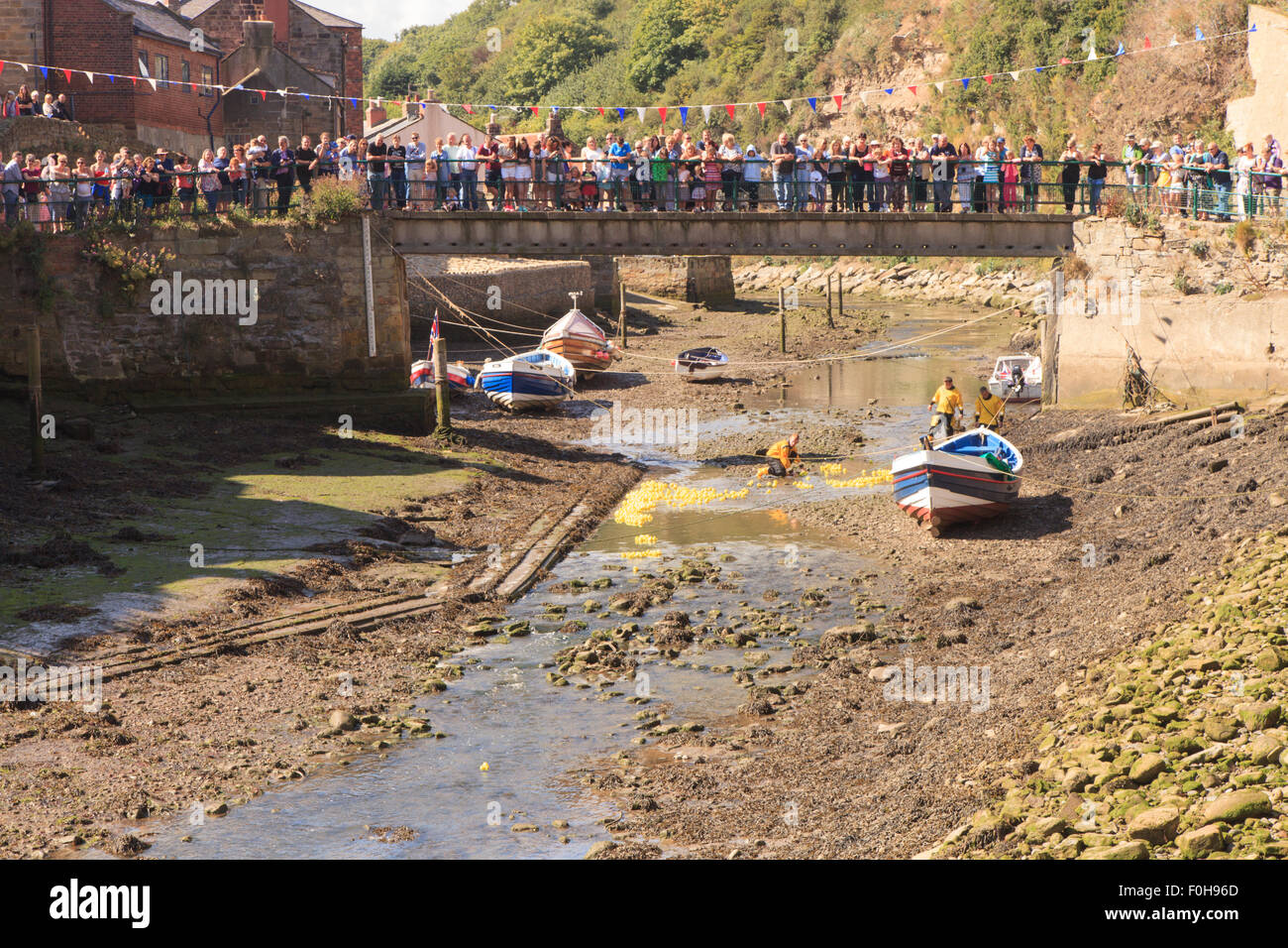 Bridge over staithes beck hi-res stock photography and images - Alamy