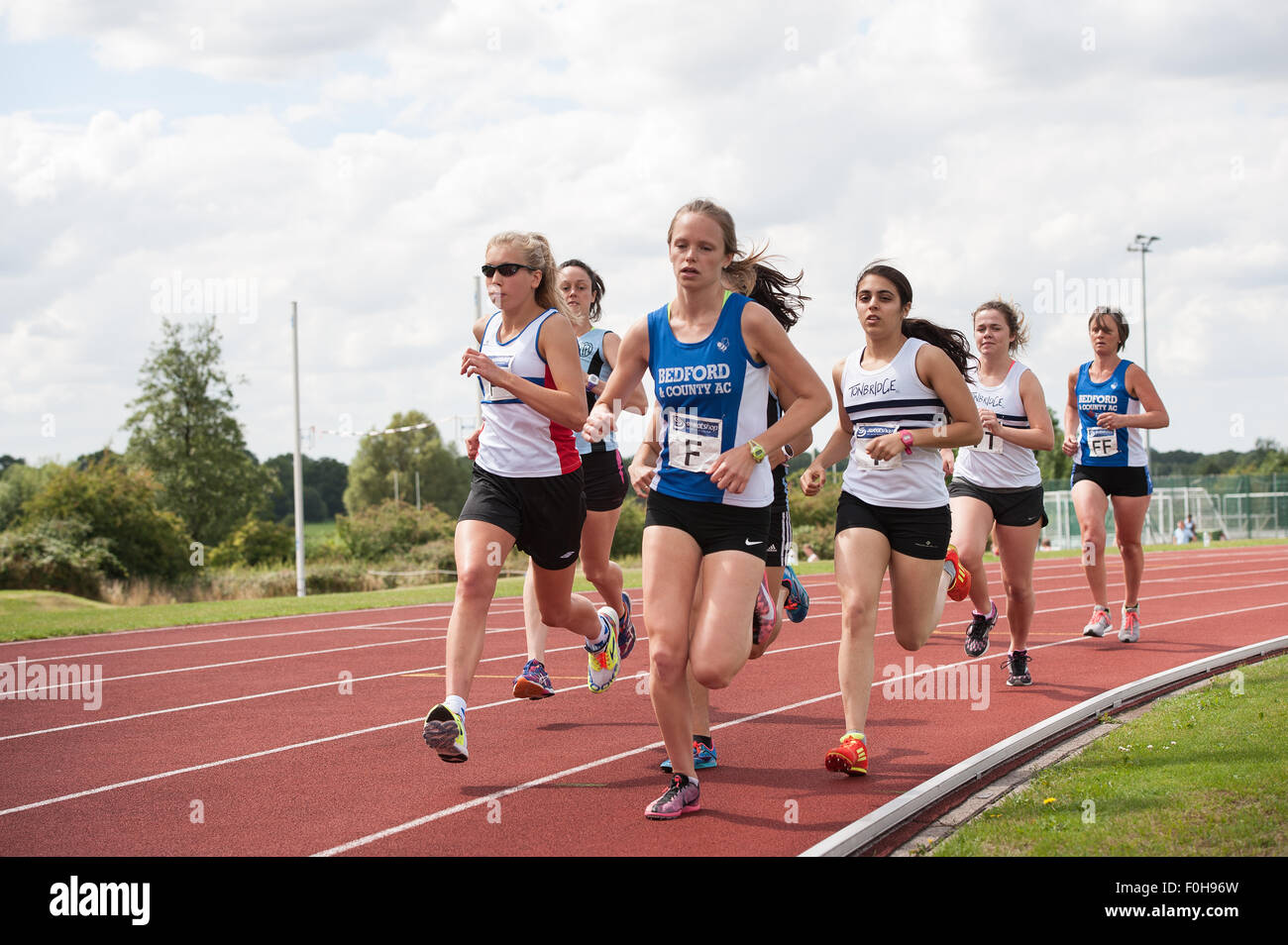 Sport for all 3000m meters long distance ladies race running enduro ...