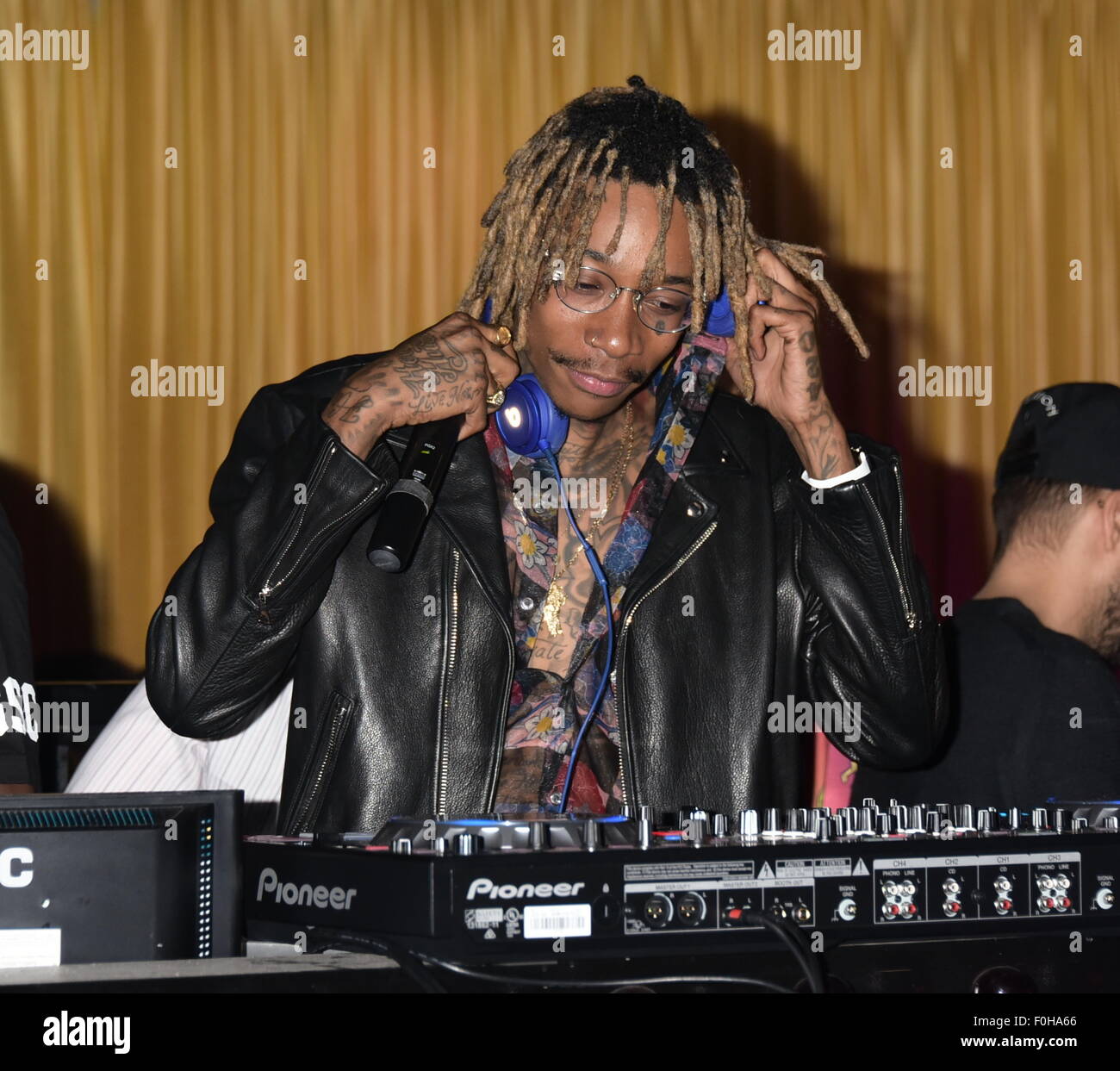 DJ Walshy Fire of Major Lazer and Wiz Khalifa spin at 1 OAK in the ...