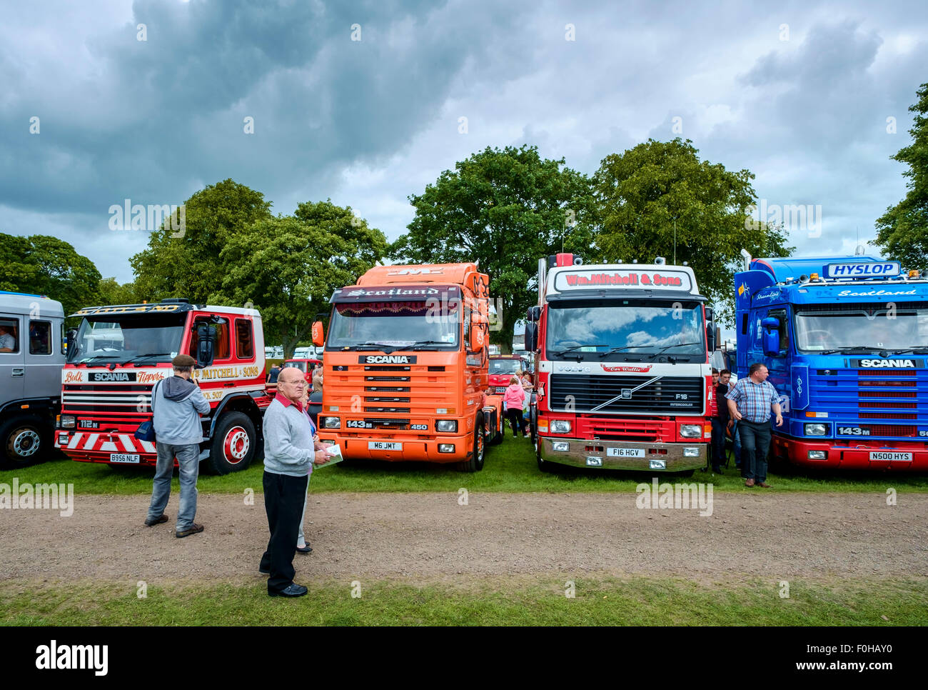 Vintage lorries hi-res stock photography and images - Alamy