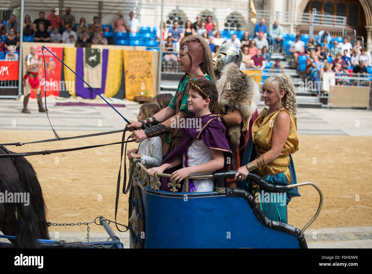 London roman amphitheatre hi-res stock photography and images - Alamy