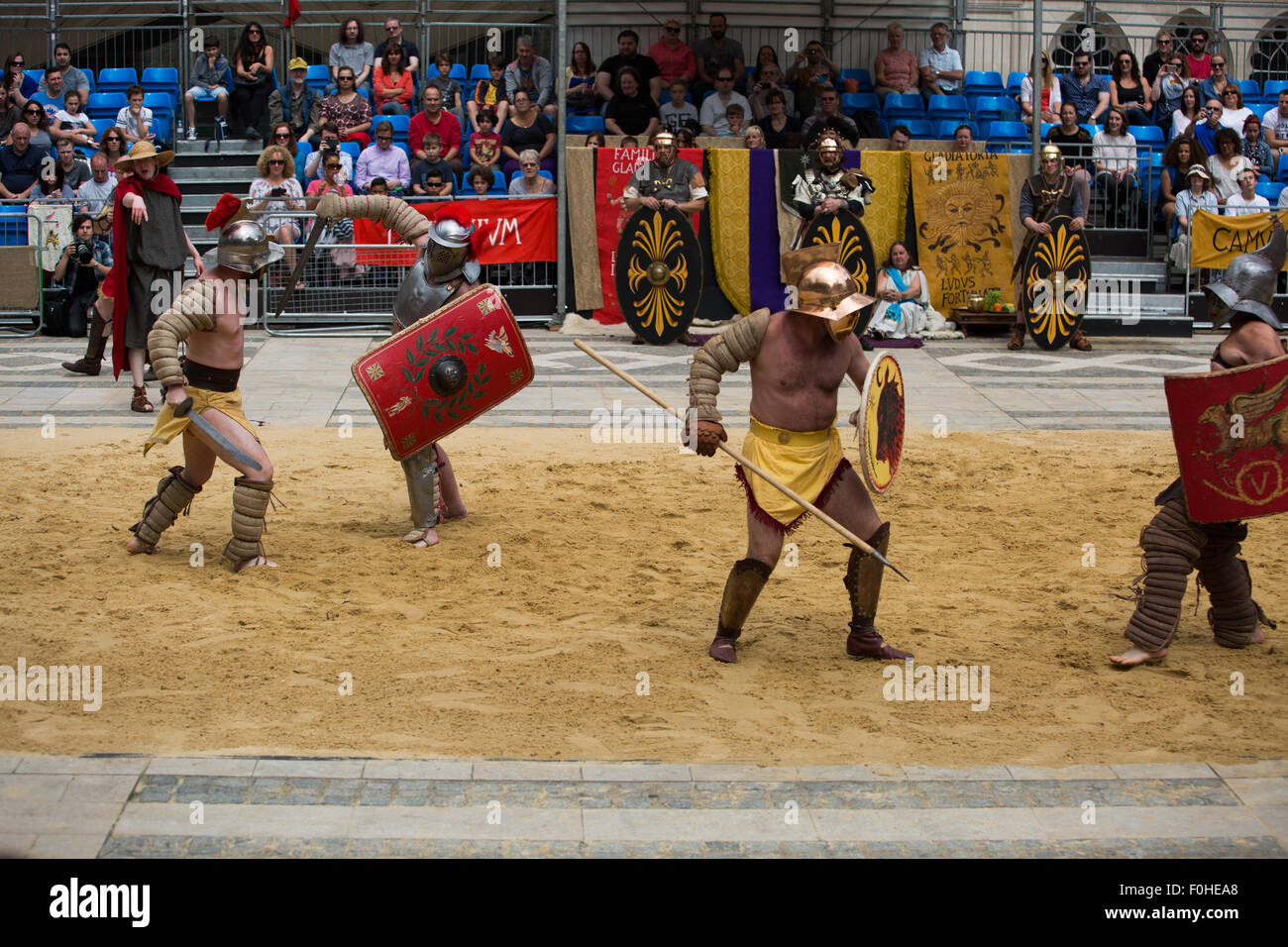Roman Gladiators fight it out at The Amphitheater, Guildhall City of ...