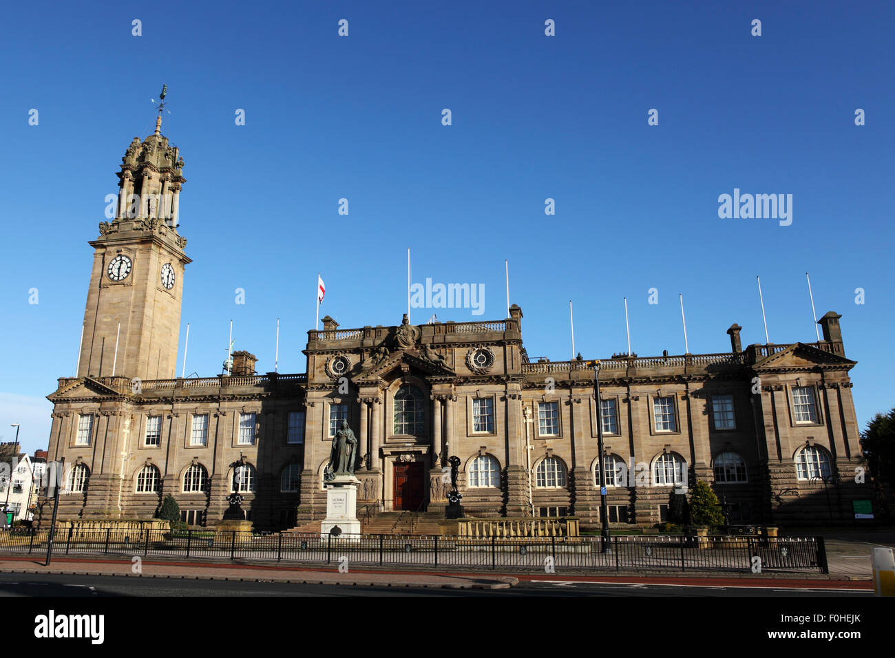 Tyneside offices hi-res stock photography and images - Alamy