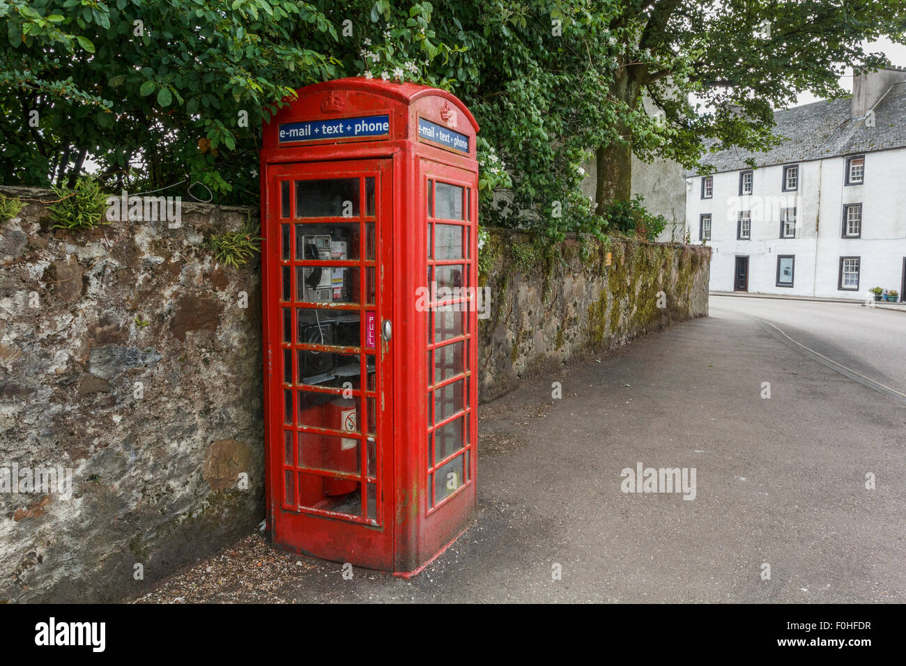 PHONE BOX, INVERARAY, SCOTLAND, CIRCA JUNE 2014. A typical phone box in ...