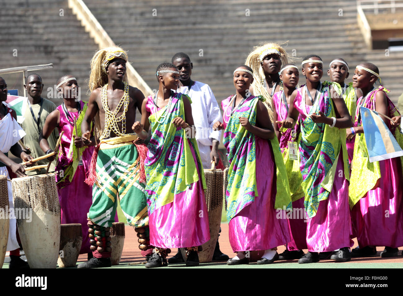 Burundi dance hi-res stock photography and images - Alamy
