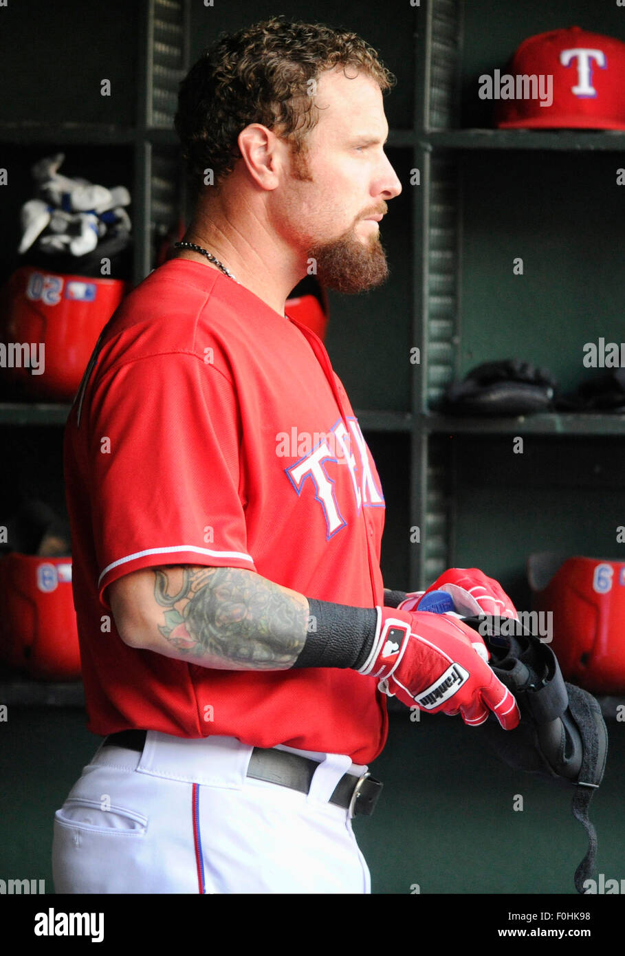 AUG 14, 2015: Texas Rangers left fielder Josh Hamilton #32 during an ...