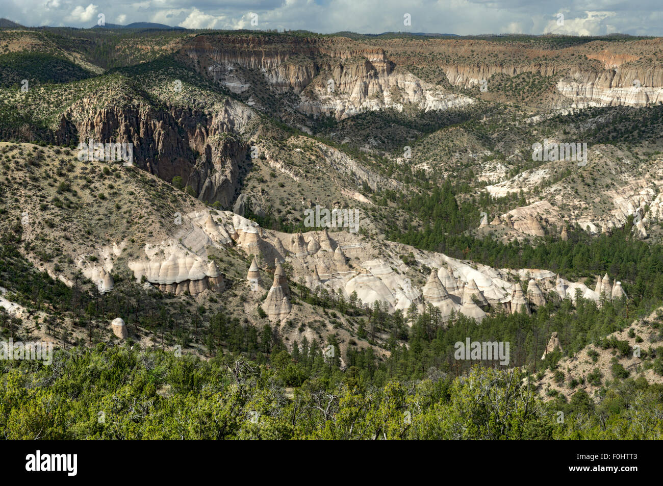 Veterans memorial scenic overlook hi-res stock photography and images ...