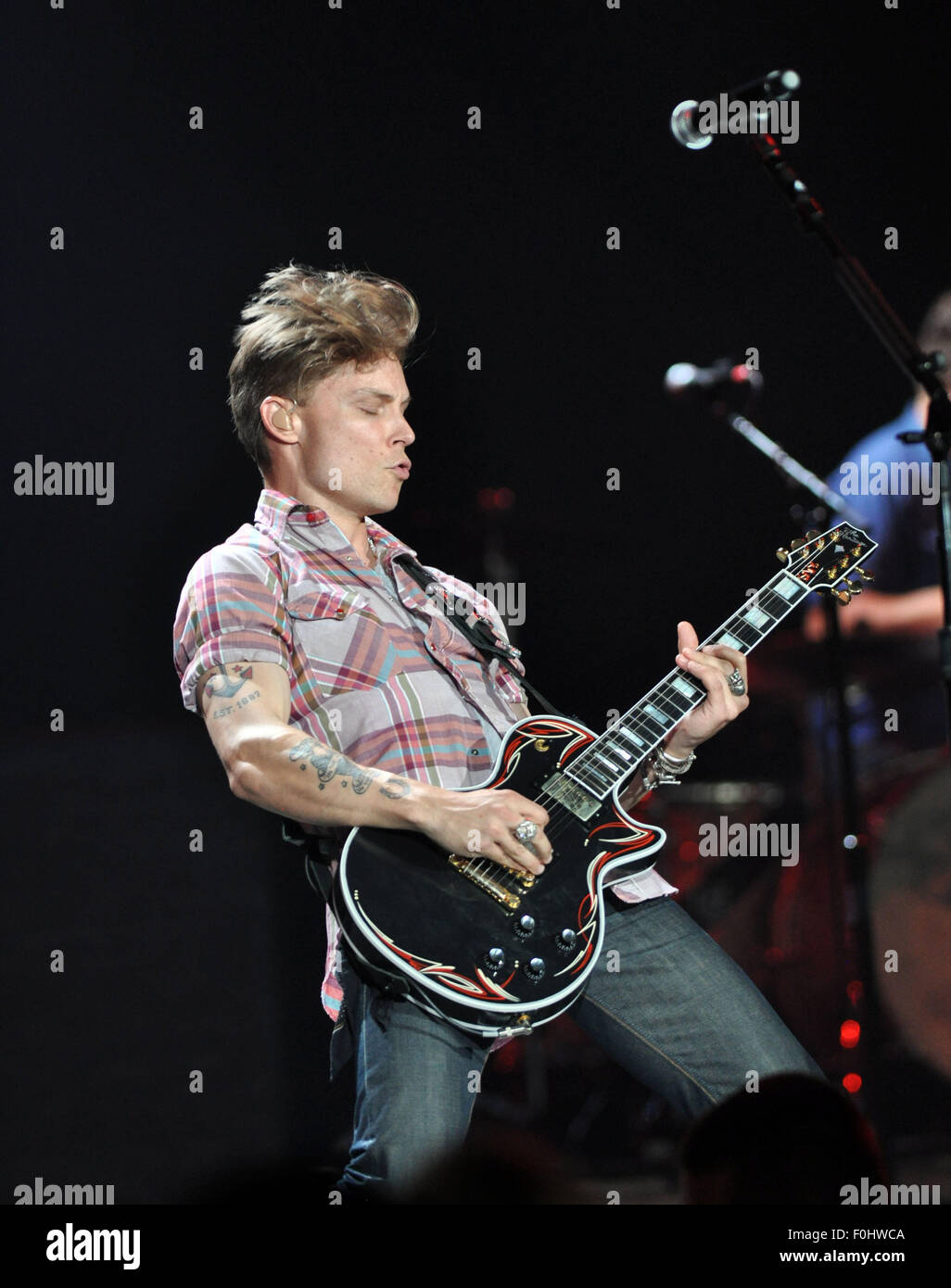 Raleigh, North Carolina, USA. 13th Aug, 2015. Country singer FRANKIE ...