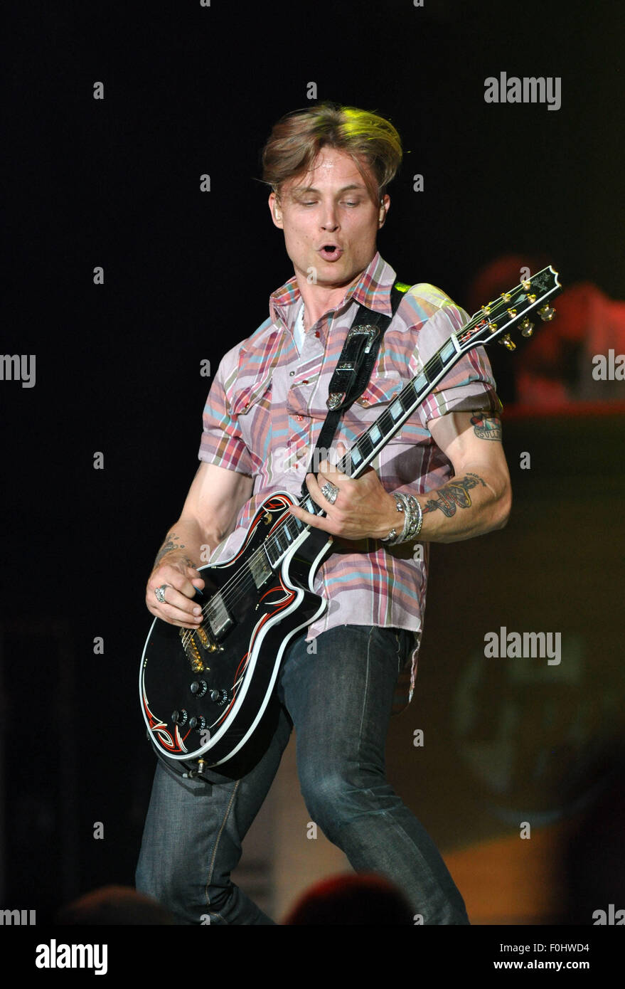 Raleigh, North Carolina, USA. 13th Aug, 2015. Country singer FRANKIE ...