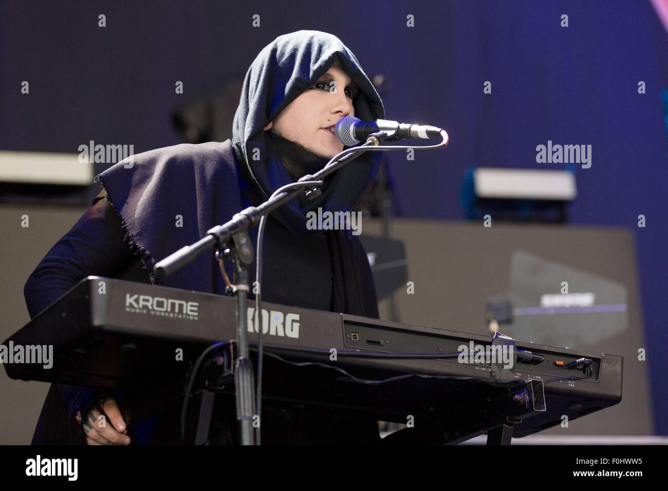 Tinley Park, Illinois, USA. 15th Aug, 2015. Musician JOSH BALZ of ...