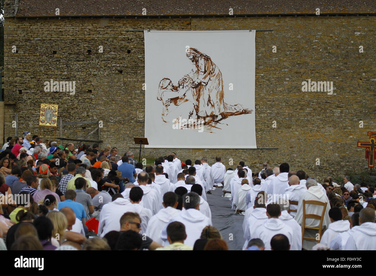 Burgundy, France. 16th Aug, 2015. The Brothers of Taizé and the ...