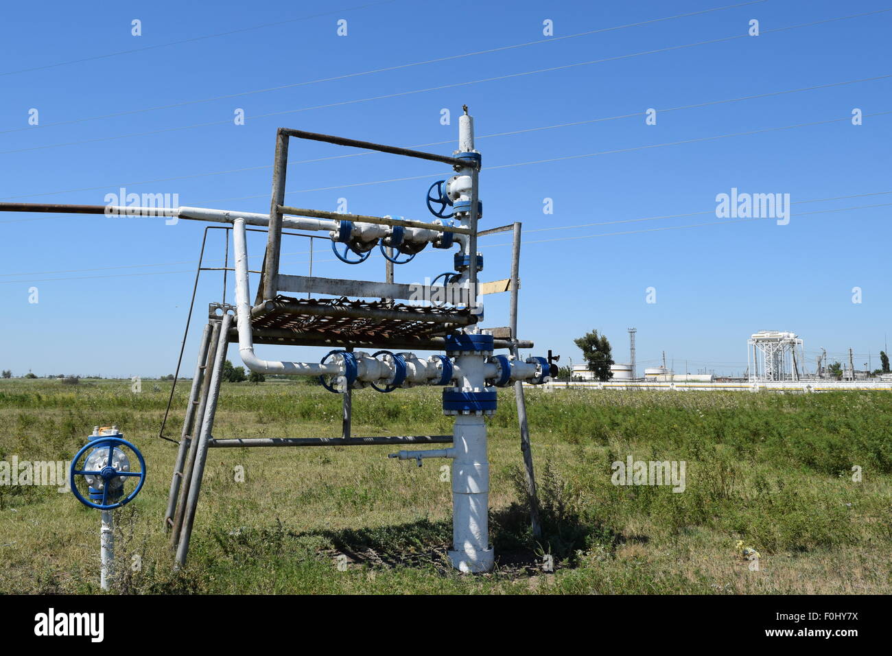 Oil well. The equipment and technologies on oil fields Stock Photo - Alamy