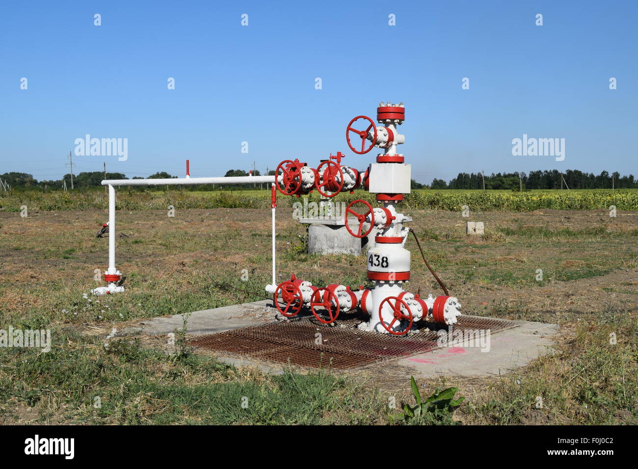 Oil well. The equipment and technologies on oil fields Stock Photo - Alamy