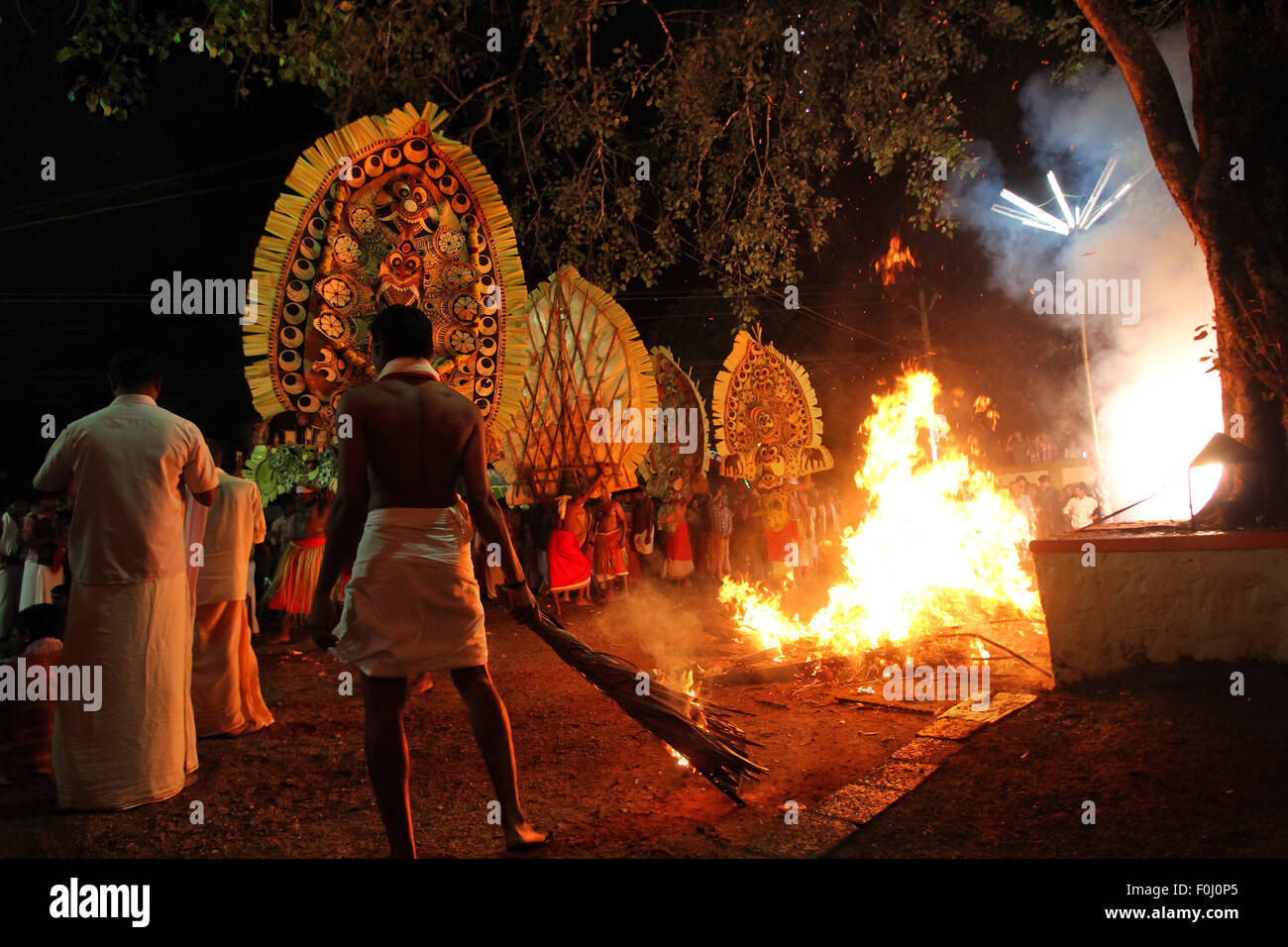 Ritual folk dance High Resolution Stock Photography and Images - Alamy