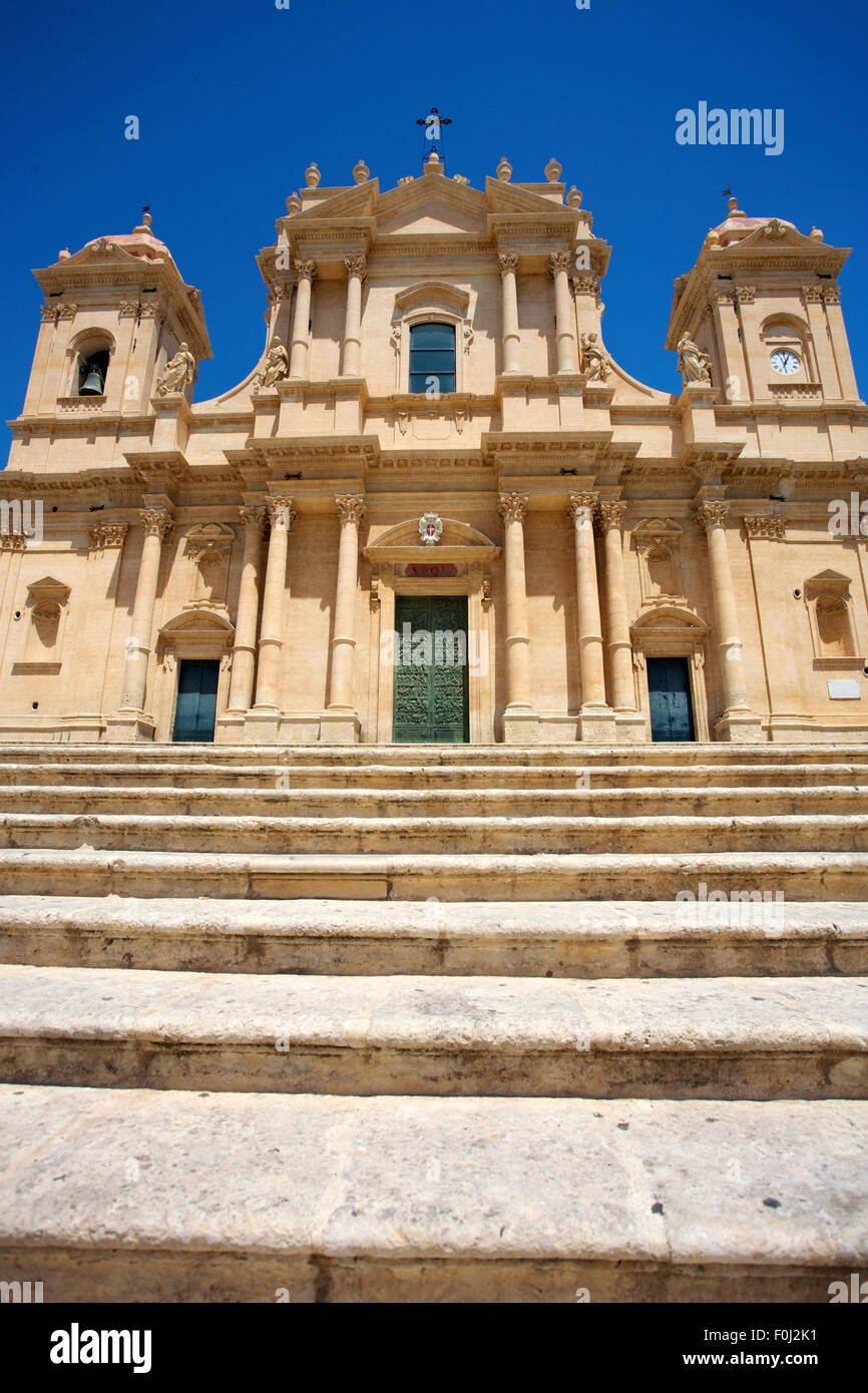 Baroque church San Francesco in Noto, Sicily Stock Photo - Alamy