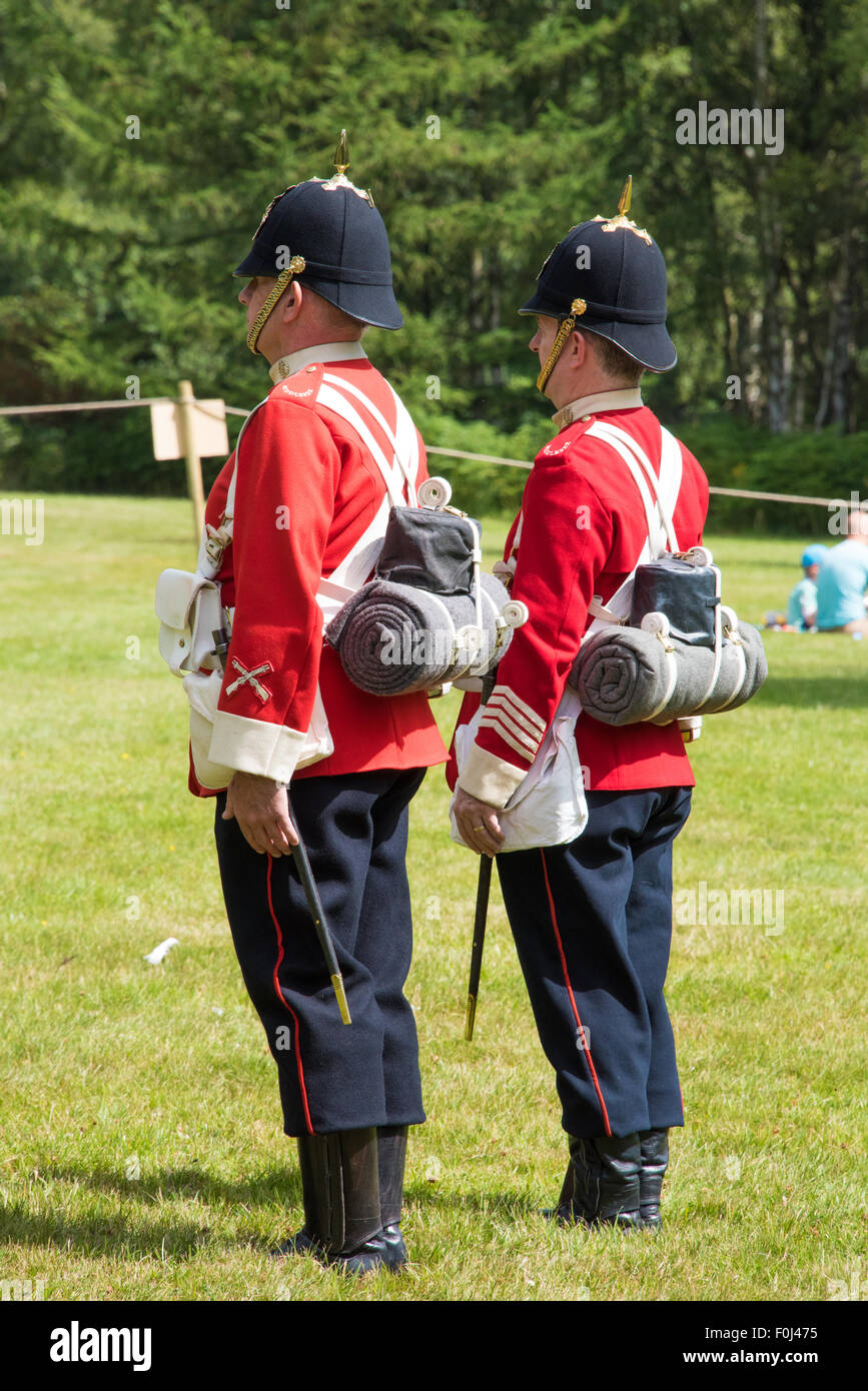 1715 Queens regiment English Soldiers from the Jacobite era putting on ...