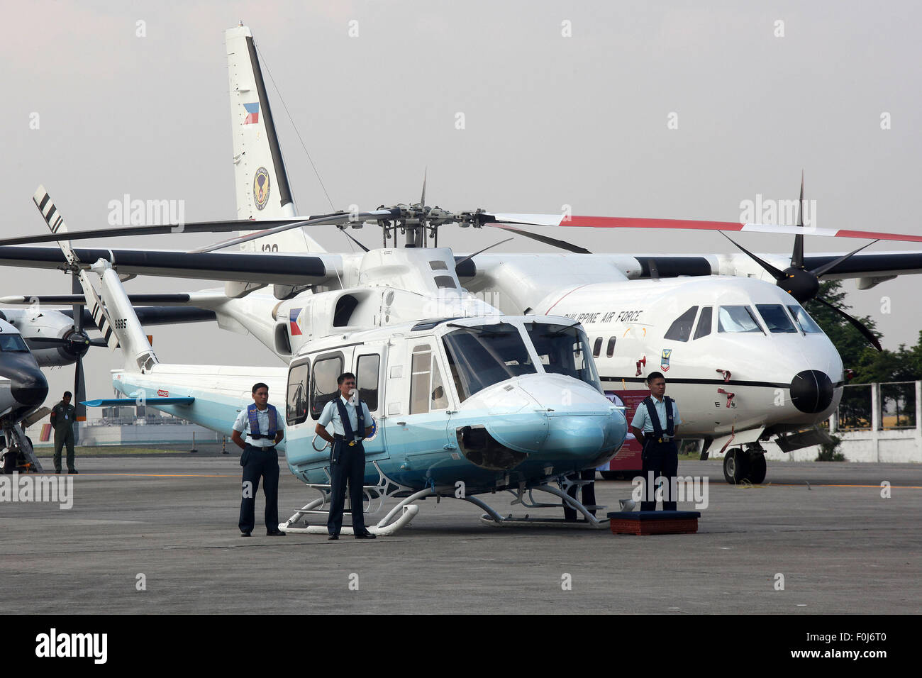 Pasay City, Philippines. 17th Aug, 2015. Members of the Philippine Air ...