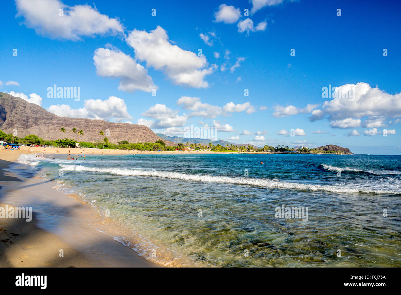Makaha beach hi-res stock photography and images - Alamy