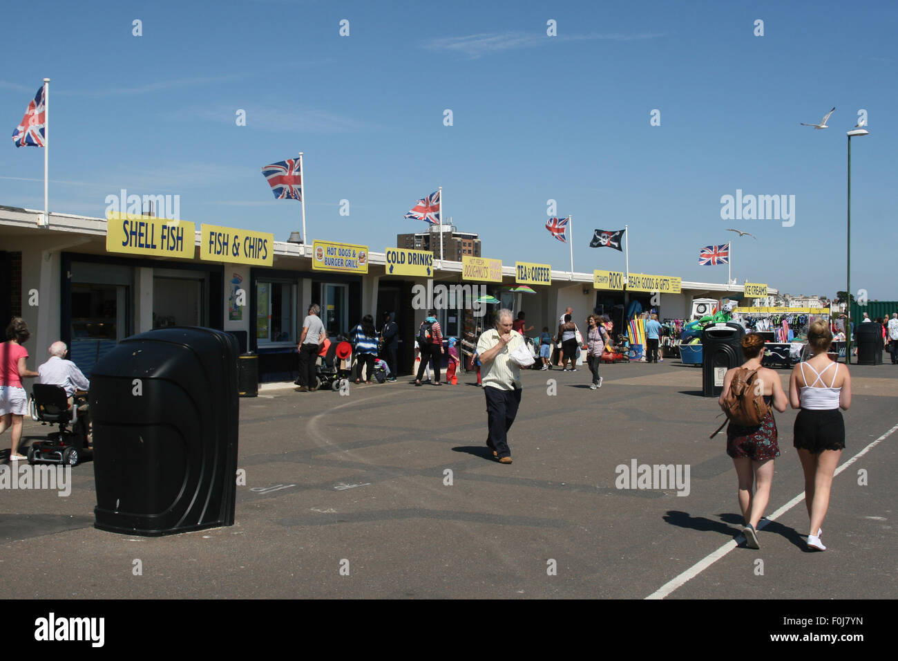 Littlehampton seafront hi-res stock photography and images - Alamy