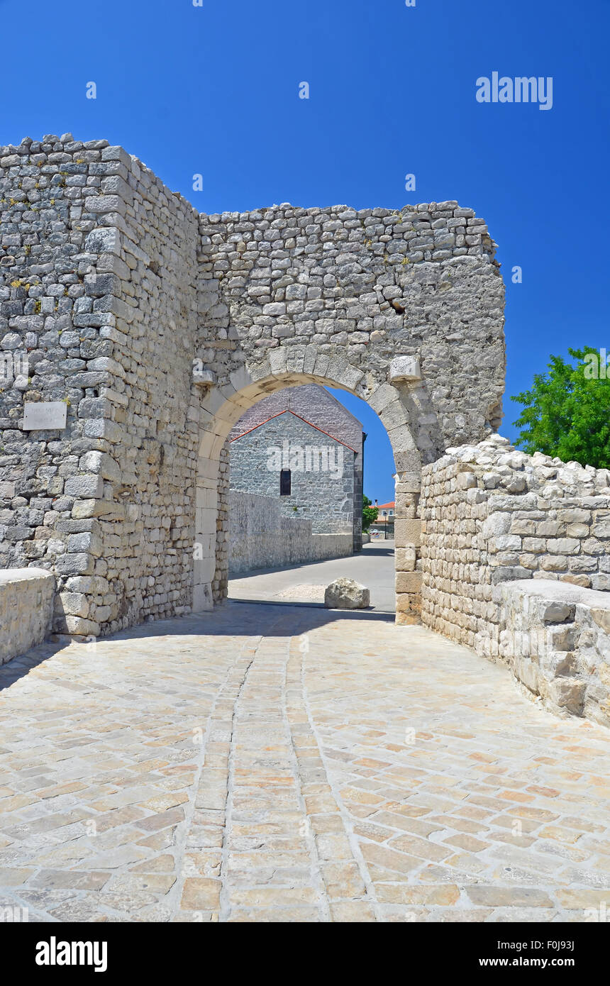 Ancient Roman gateway in the town walls of the roman town of Nin ...