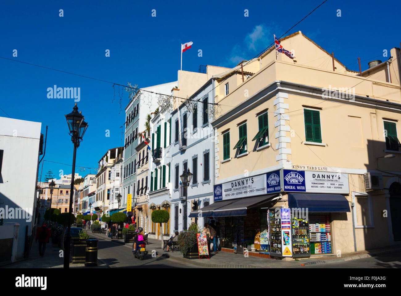 Street view traffic shops hi-res stock photography and images - Alamy