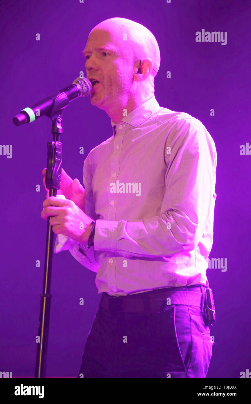 The communards singers hi-res stock photography and images - Alamy