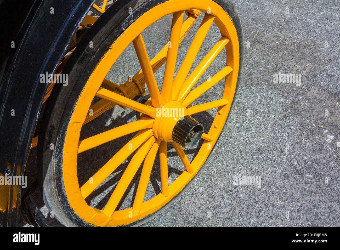 Chariot wheel ancient hi-res stock photography and images - Alamy