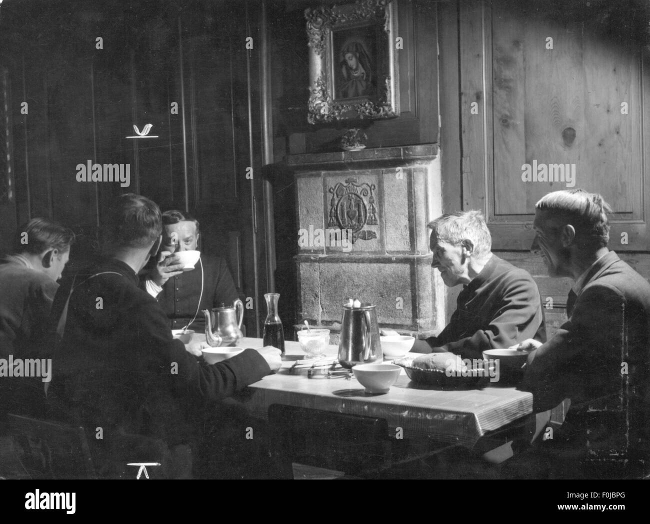 1950s catholic priests hi-res stock photography and images - Alamy