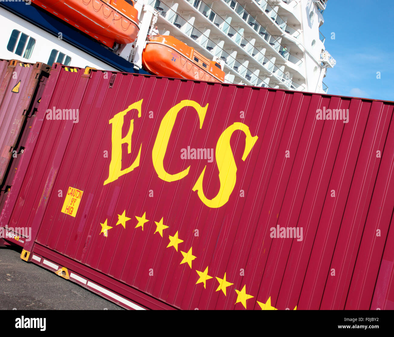 European Containers logo on container on Ocean Pier Dublin Port Stock ...