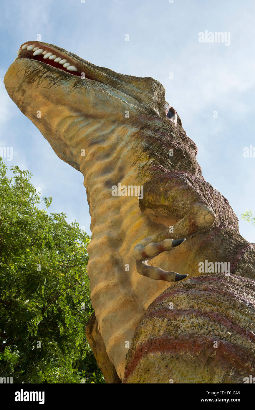 Model of a Tyrannosaurus in a dinosaur Park, Costa Rica Stock Photo - Alamy