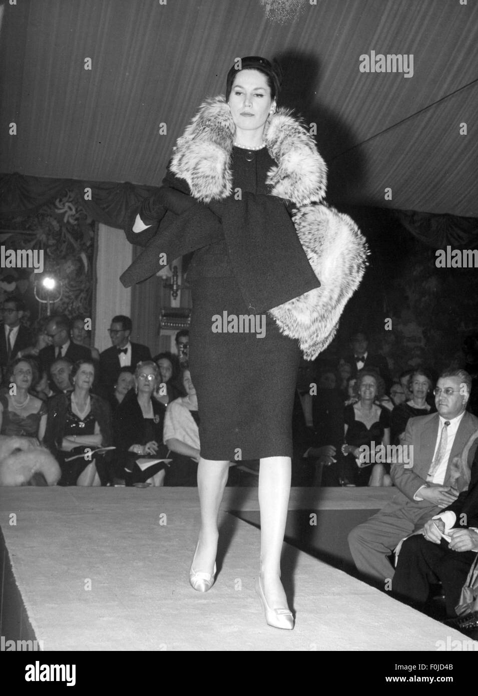 fashion, fashion show, woman's suit for autumn with hat by "Balmain ...