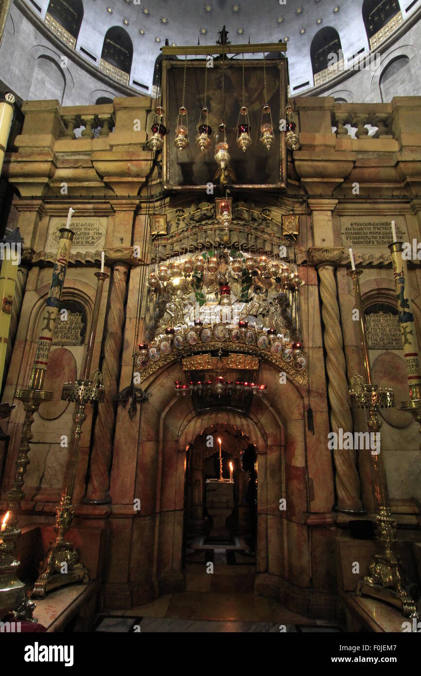 Israel, Jerusalem Old City, the Edicule, at the heart of the Church of ...