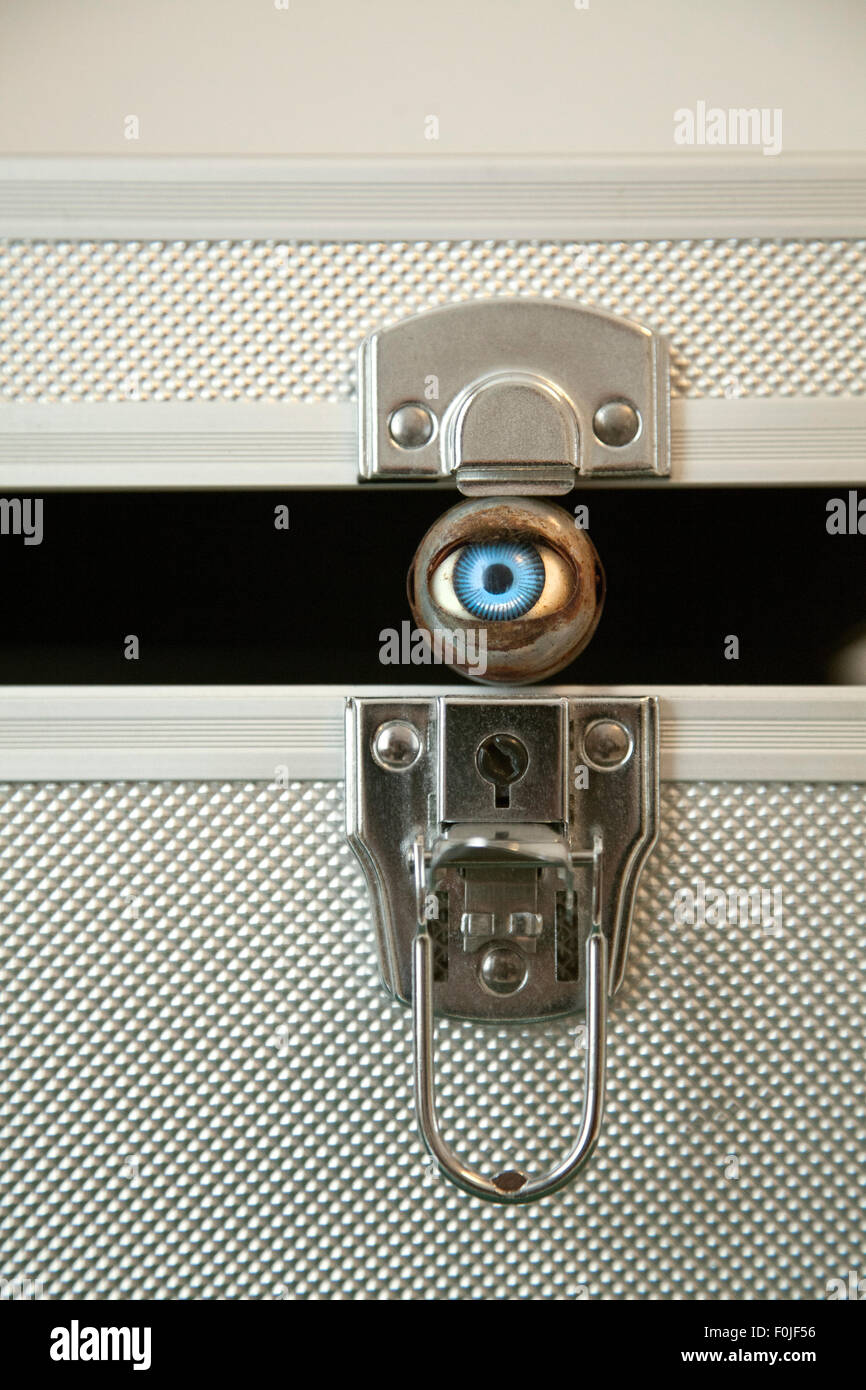 Keeping eyes open hi-res stock photography and images - Alamy