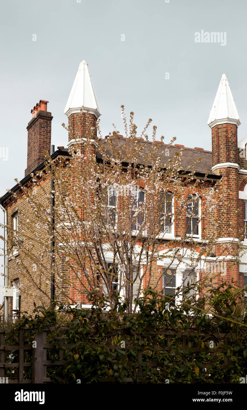 Brick Victorian terrace House - Battersea - London UK Stock Photo - Alamy