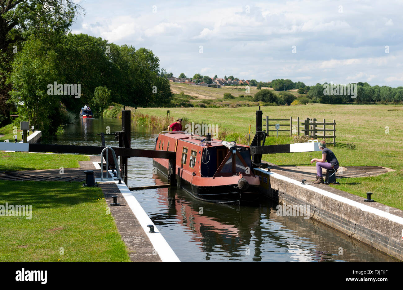 A narrowboat on the River Nene at Cogenhoe Lock, Northamptonshire ...