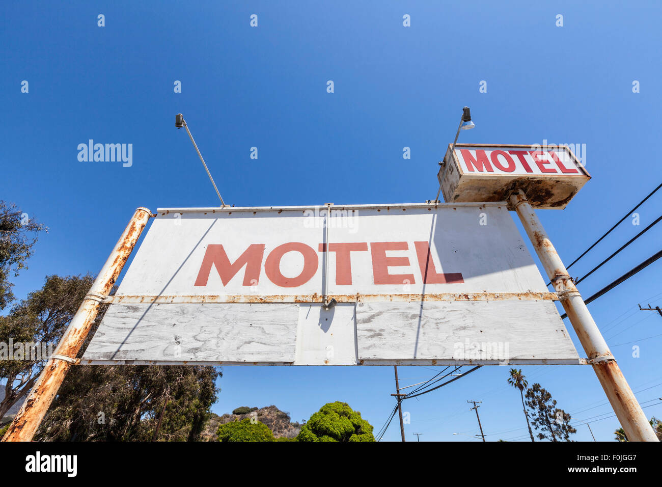 Vintage motel sign hi-res stock photography and images - Alamy