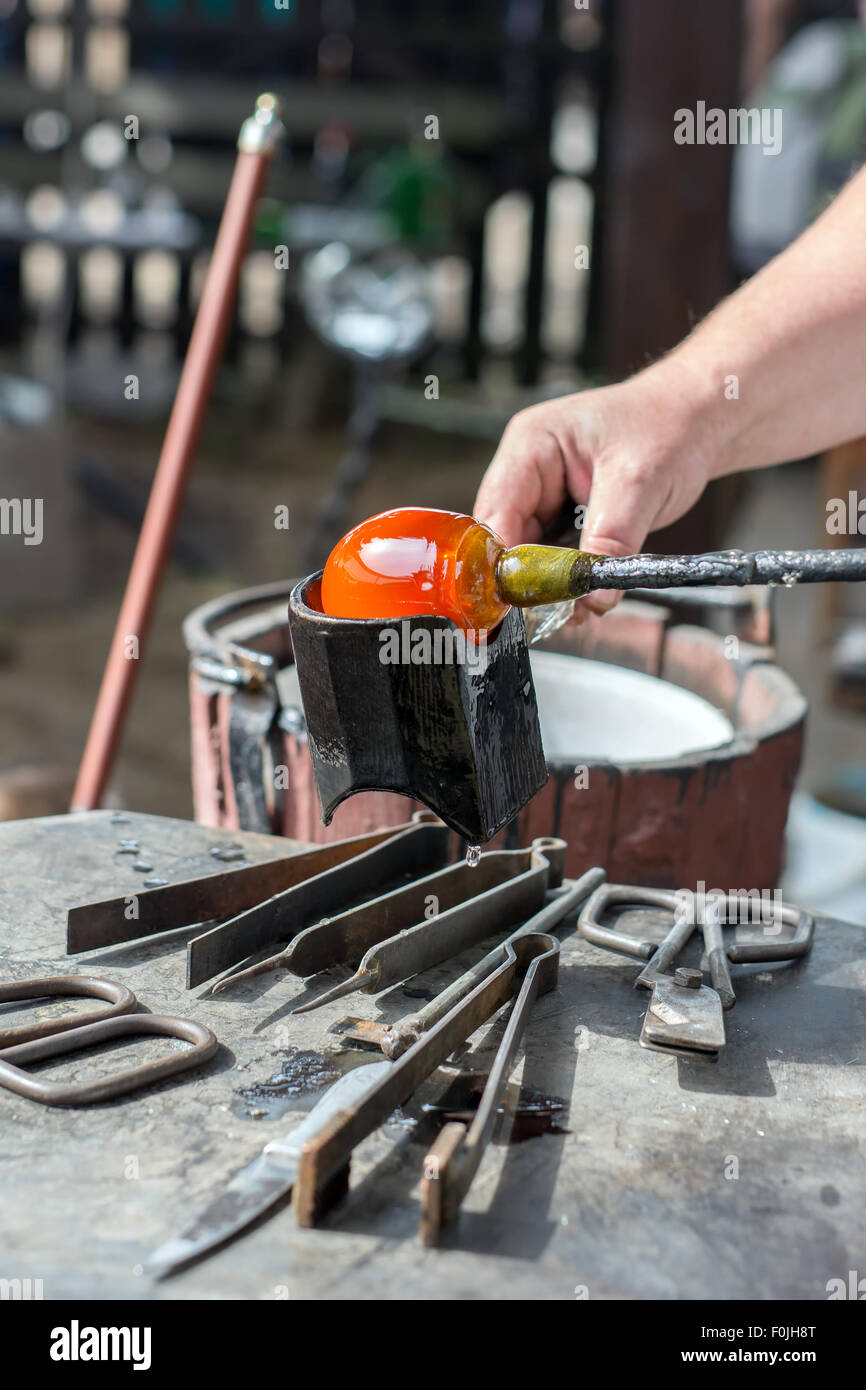 Murano glassmaker hi-res stock photography and images - Alamy