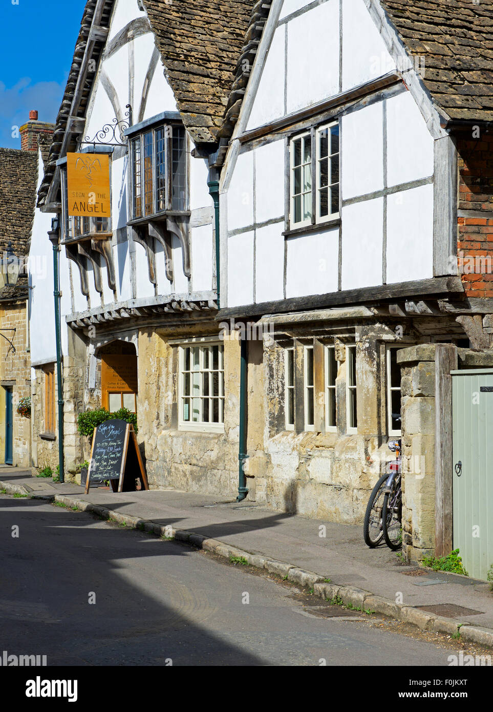 Lacock the sign of the angel hi-res stock photography and images - Alamy