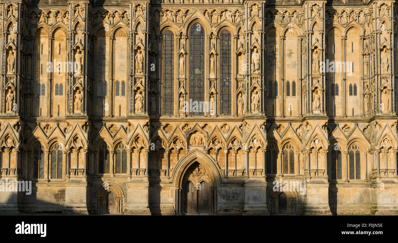 Bath cathedral front door hi-res stock photography and images - Alamy