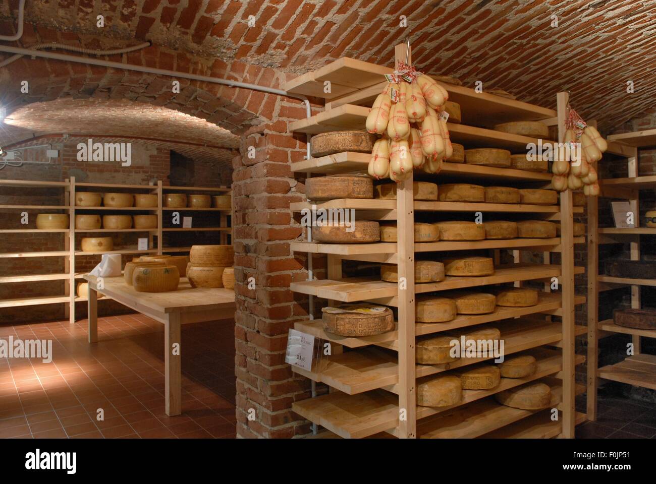 Eataly cheese hi-res stock photography and images - Alamy