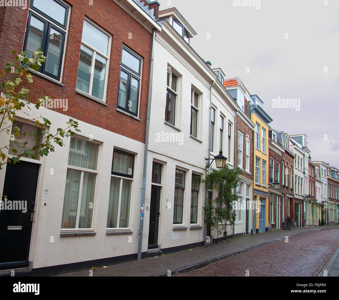 Dutch houses hi-res stock photography and images - Alamy