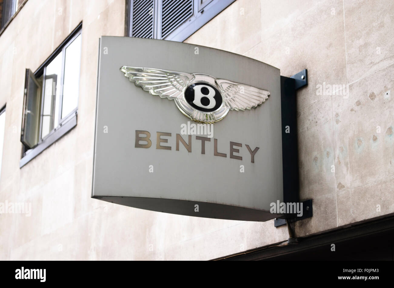 Bentley sign Berkelely square Stock Photo - Alamy