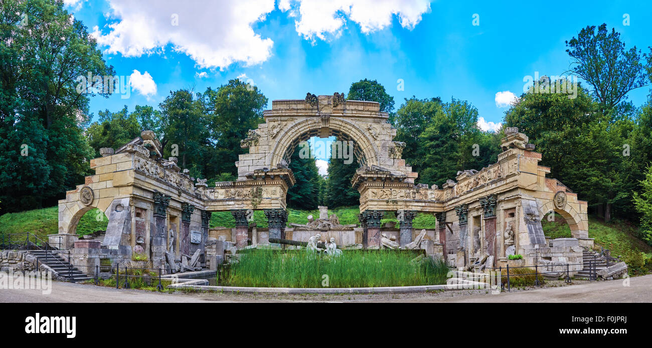 Roman ruins inside Schonbrunn park in Vienna, Austria Stock Photo - Alamy