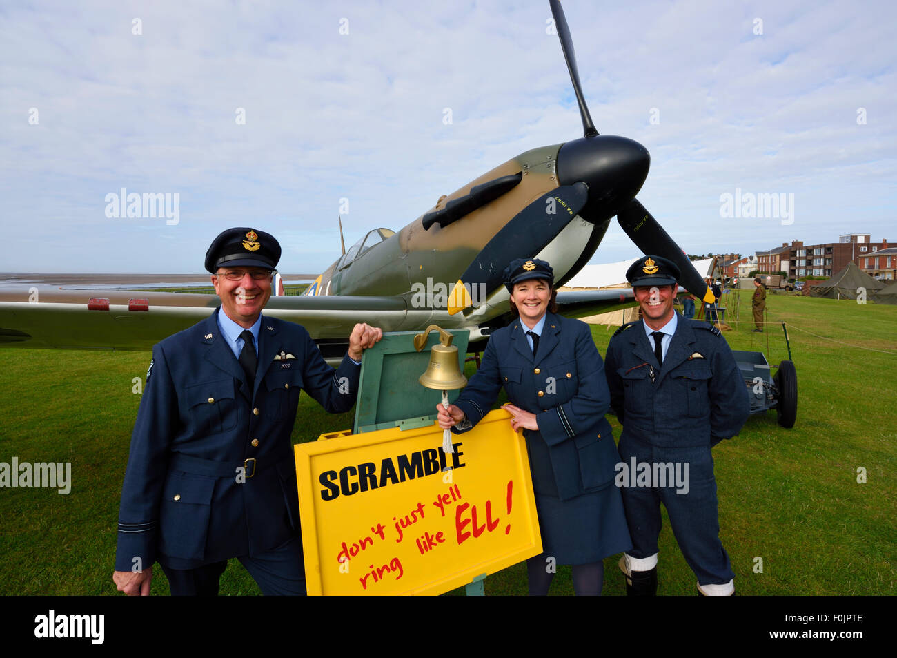 Raf officers hi-res stock photography and images - Alamy