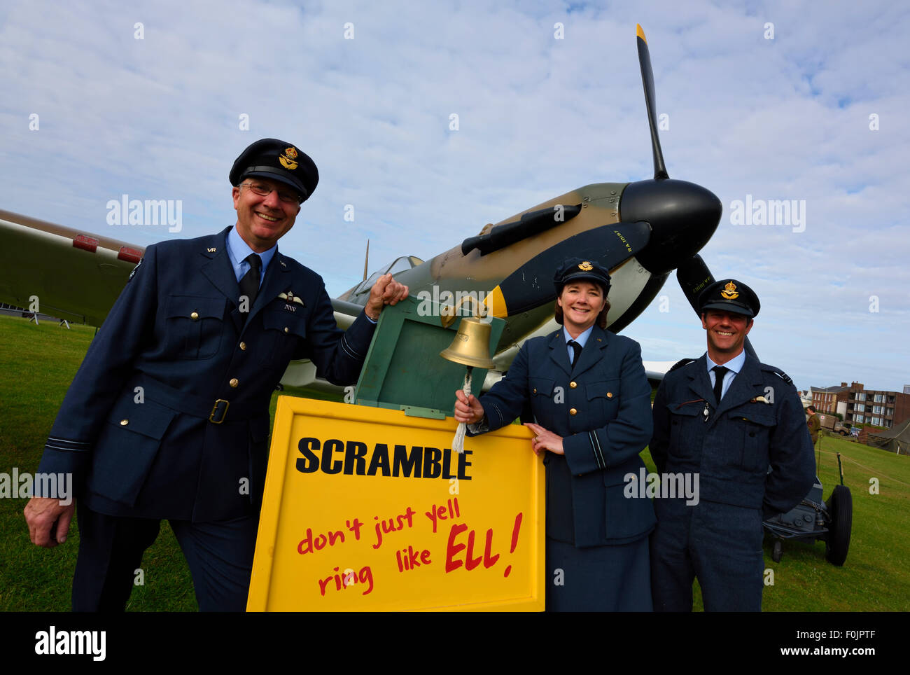 Raf officers hi-res stock photography and images - Alamy
