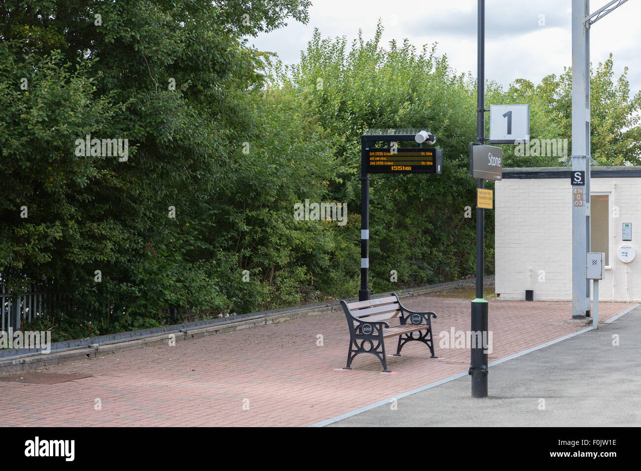 Stone railway station platform, England Stock Photo - Alamy