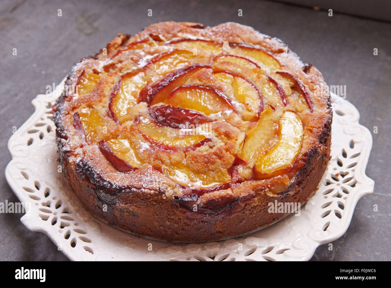 Peach & raspberry cake Stock Photo - Alamy