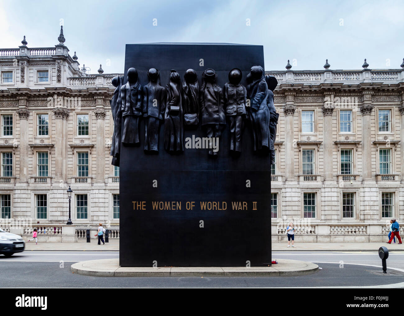 The women of world war two monument hi-res stock photography and images ...
